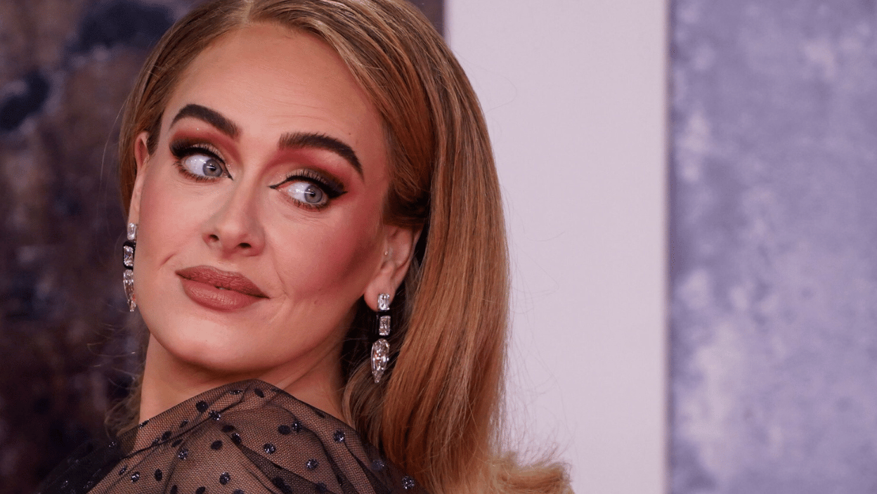 Adele i jej sekret urody. Poznaj jej tajemne sposoby na piękną skórę i elegancki makijaż ...