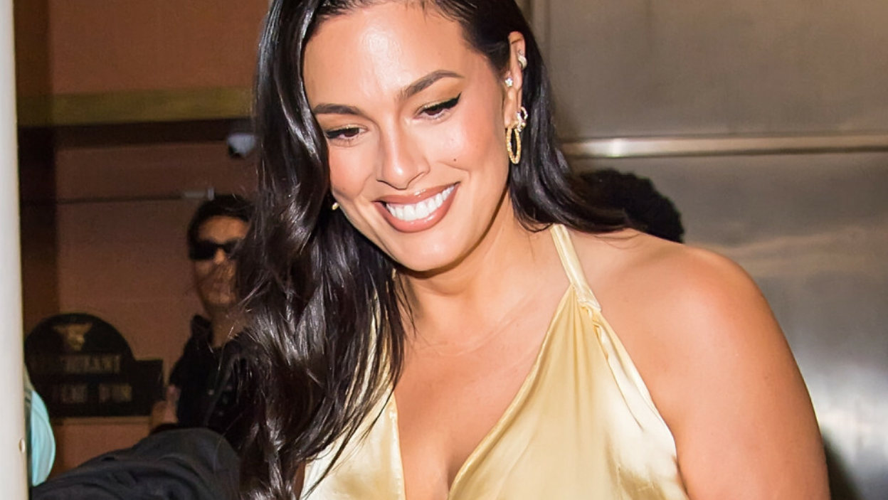 Ashley Graham w złotej kreacji. Co za styl! - Allegro.pl
