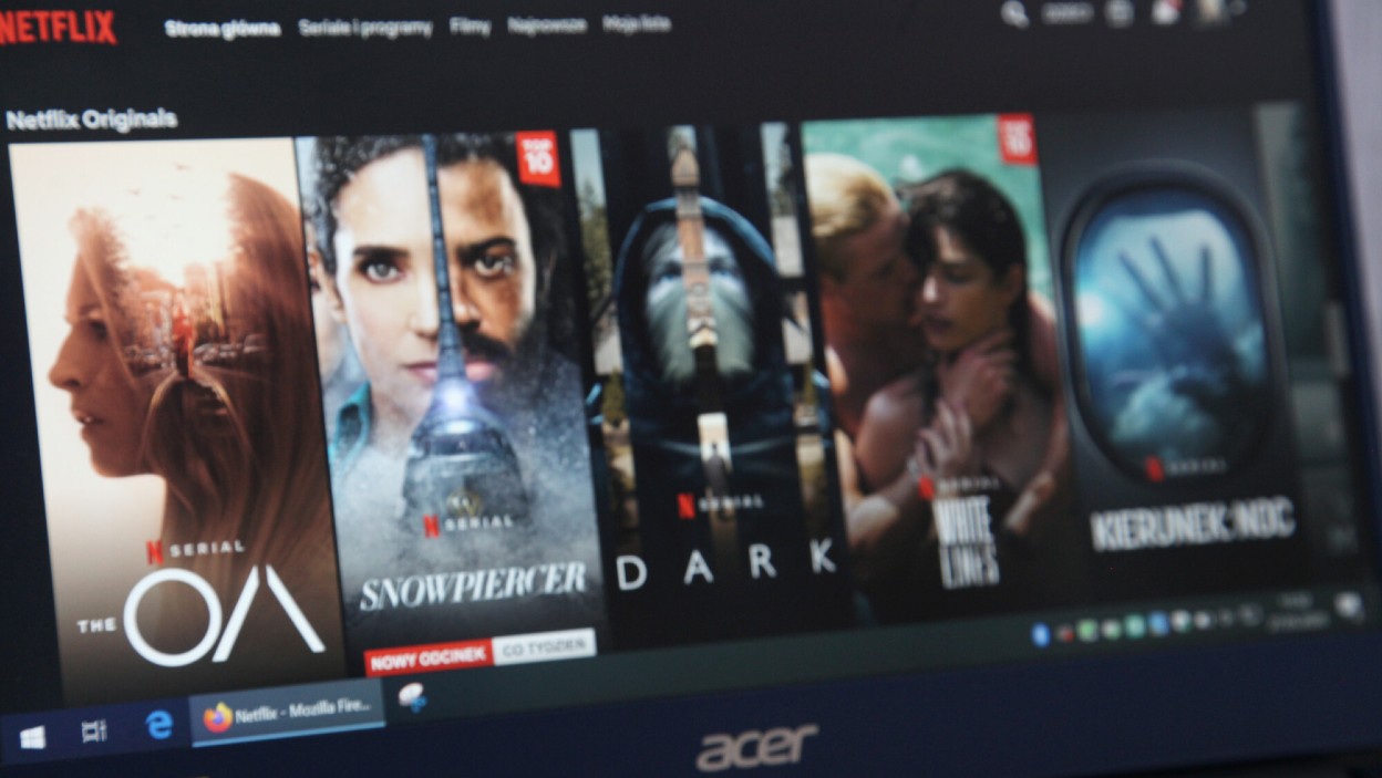 Zdobywcy nagród: 10 seriali na Netflix docenionych przez branżę ...