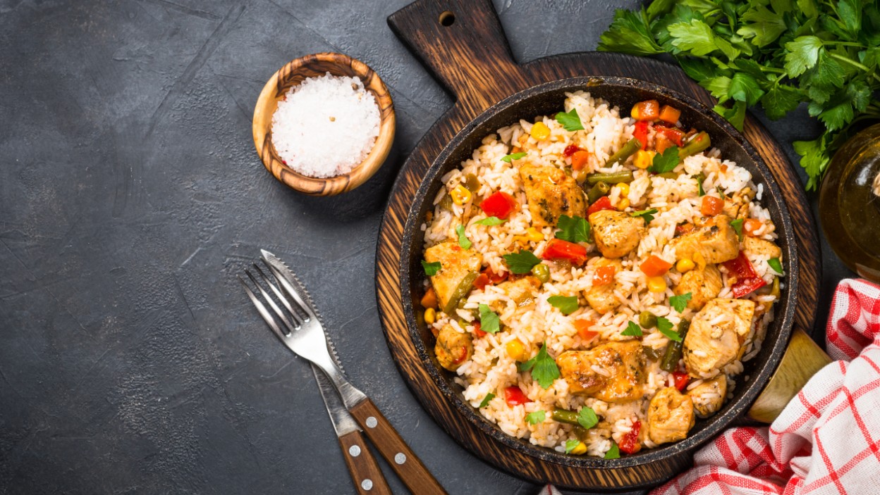 4 pomysły na proste dania z ryżu - Allegro.pl