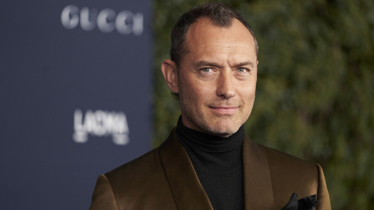 Jude Law w nowym serialu Netflixa! O czym będzie Black Rabbit? - Allegro.pl