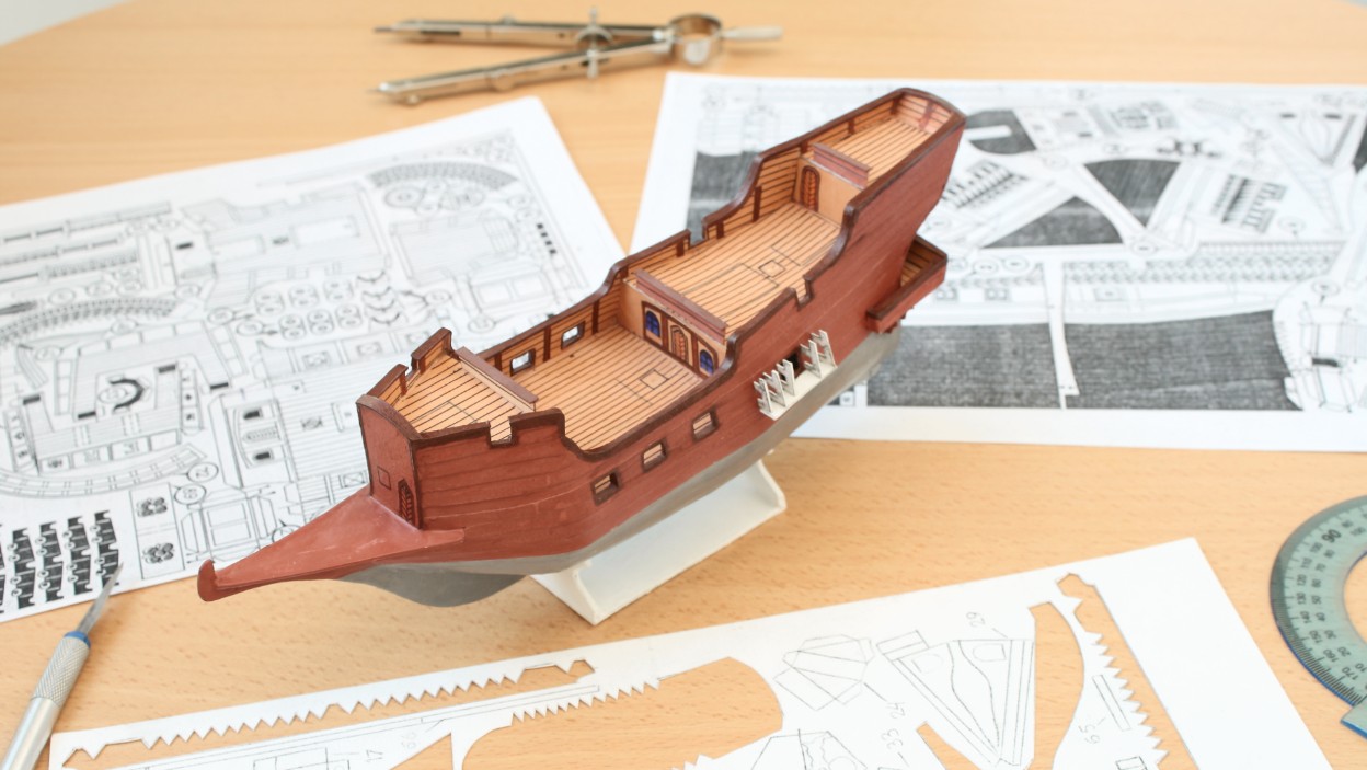 „Zestaw startowy” do zbudowania pierwszego modelu kartonowego - Allegro.pl