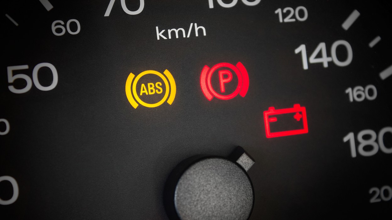 ABS, ESP, EBD i pozostałe skróty. Co to za systemy i jak działają? Praktyczny poradnik - Allegro.pl