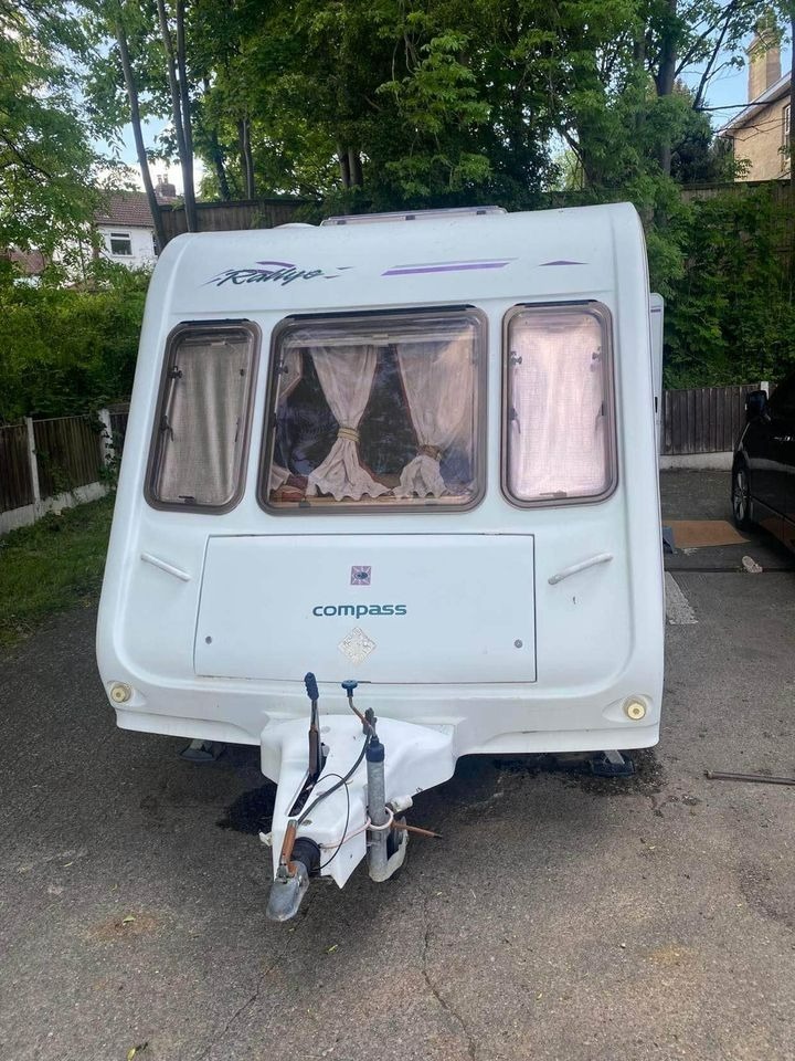 Przyczepa kempingowa Compass Rallye 500-5 z 2001r | Ostrów Wielkopolski ...
