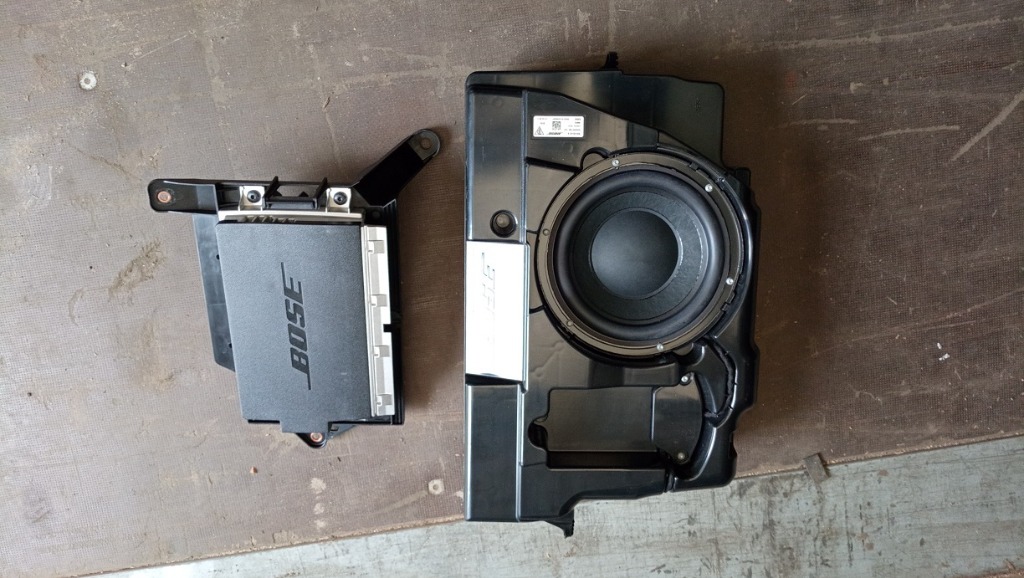 PORSCHE MACAN GŁOŚNIK SUBWOOFER BOSE 95B035481B | OKOLICE KIELC | Kup ...