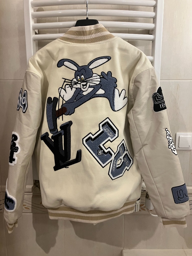 Męska Bomberka Louis Vuitton Milky Bugs Bunny r.M | Luboń | Licytacja ...