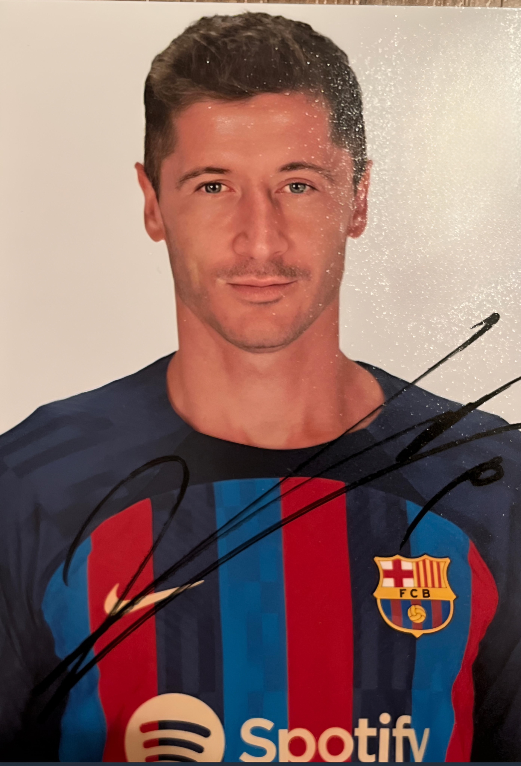 Autograf Robert Lewandowski FC Barcelona | Krubin | Kup teraz na Allegro Lokalnie