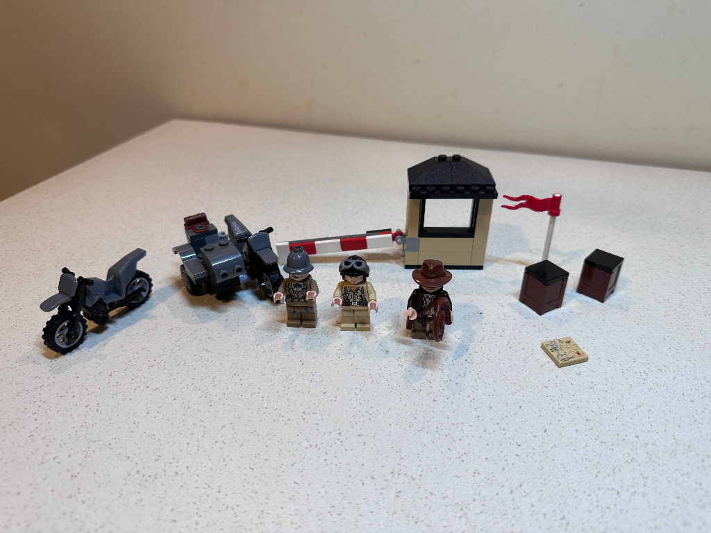 Lego Indiana Jones 7620 - Niska cena na Allegro