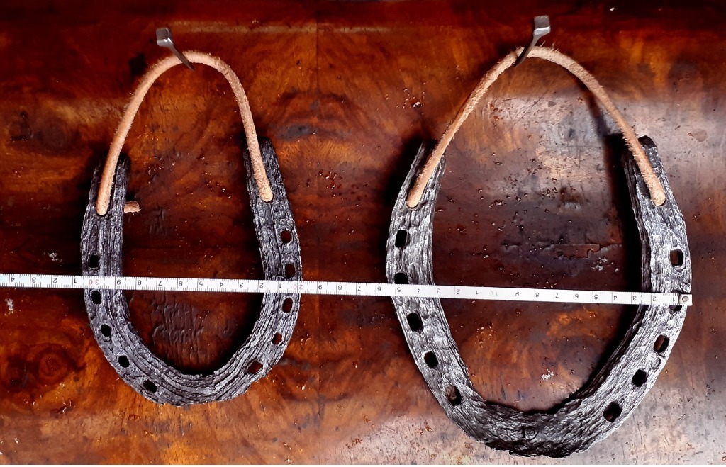 PODKOWA OZDOBA NA SZCZĘSCIE 2 SZTUKI = 1KPL | Pawłowiczki | Licytacja ...