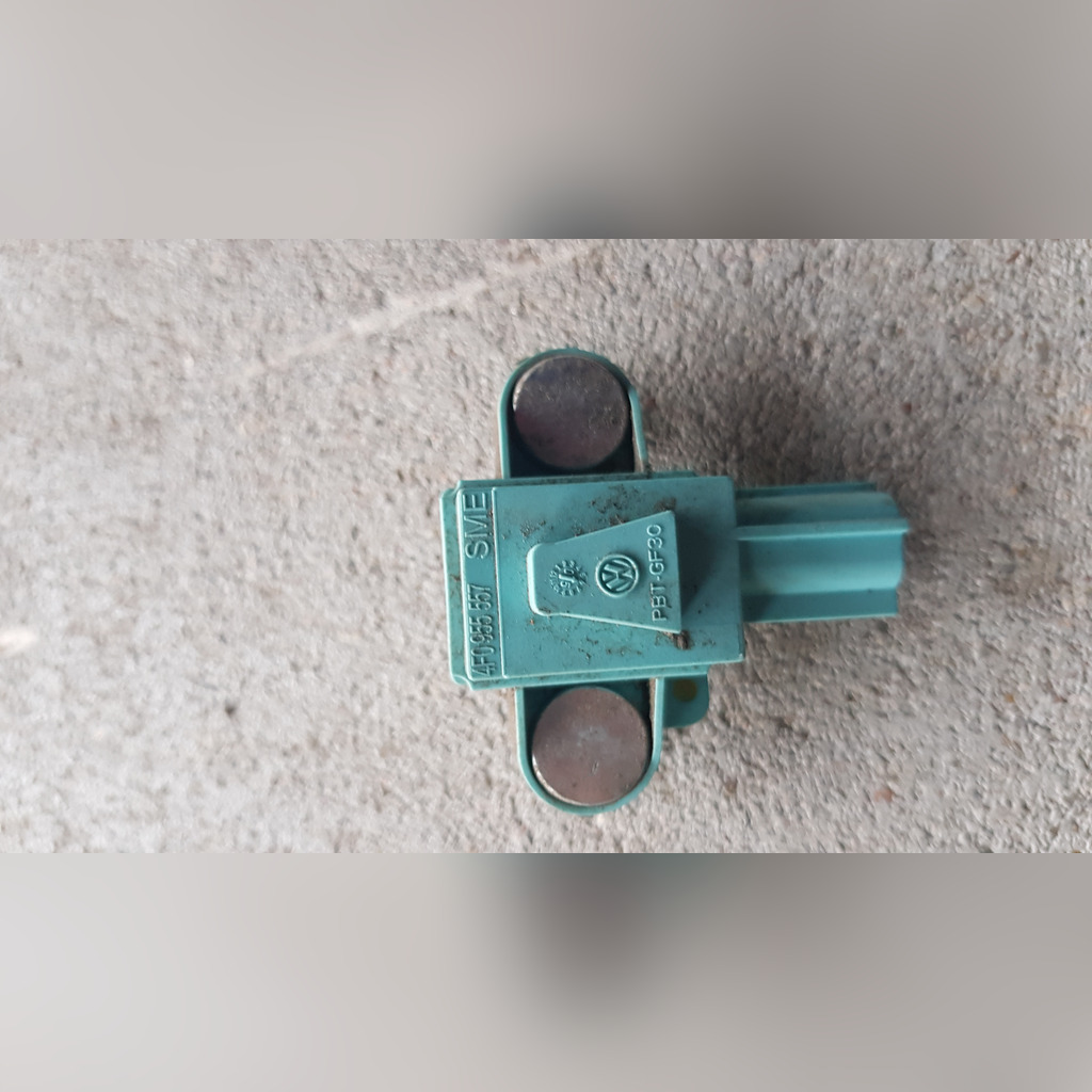 Czujnik Uderzeniowy Audi A6 C6 4f0955557 Tuczno Kup Teraz Na