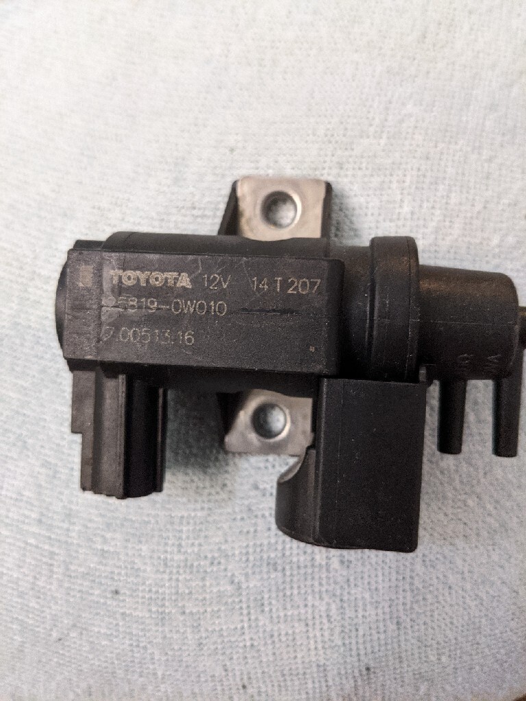 Zawór podciśnienia turbo Toyota Lexus 258190W010 | Poznań | Kup teraz ...