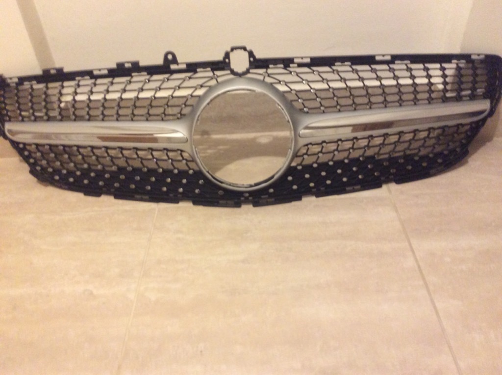 Mercedes W218 CLS Grill Atrapa AMG A2188850600 | Warszawa | Kup teraz ...