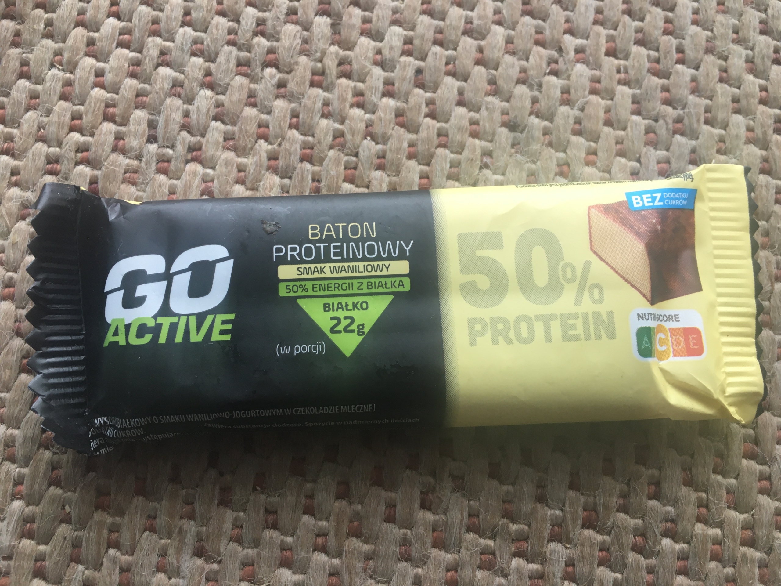Baton proteinowy waniliowy Go Active 45g | Korczyna | Kup teraz na ...