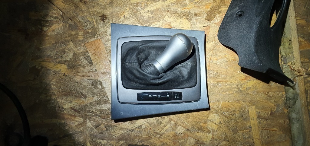 Gałka wybierak biegów Mercedes A2042672410 | Góra | Ogłoszenie na ...