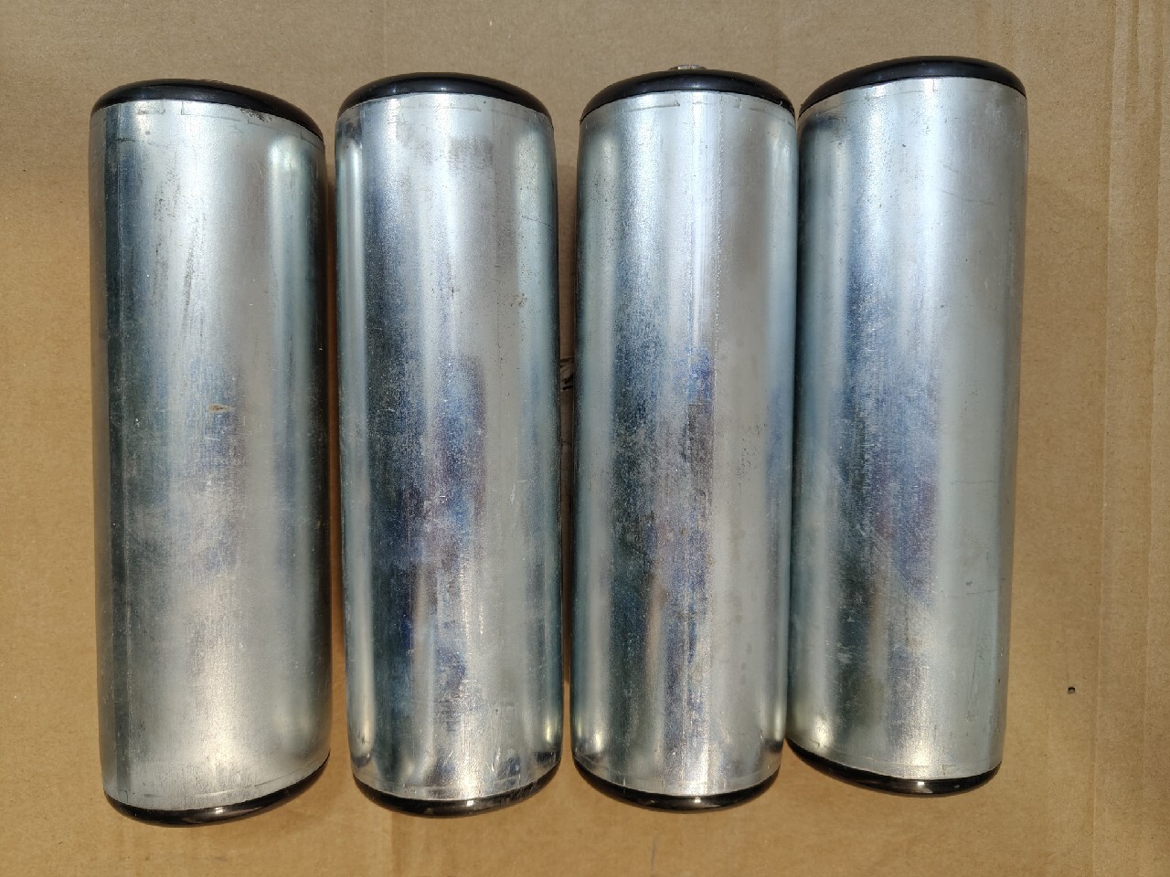 Stalowe rolki transportowe z łożyskiem i gwintem wewn M8 śred 60mm dł ...