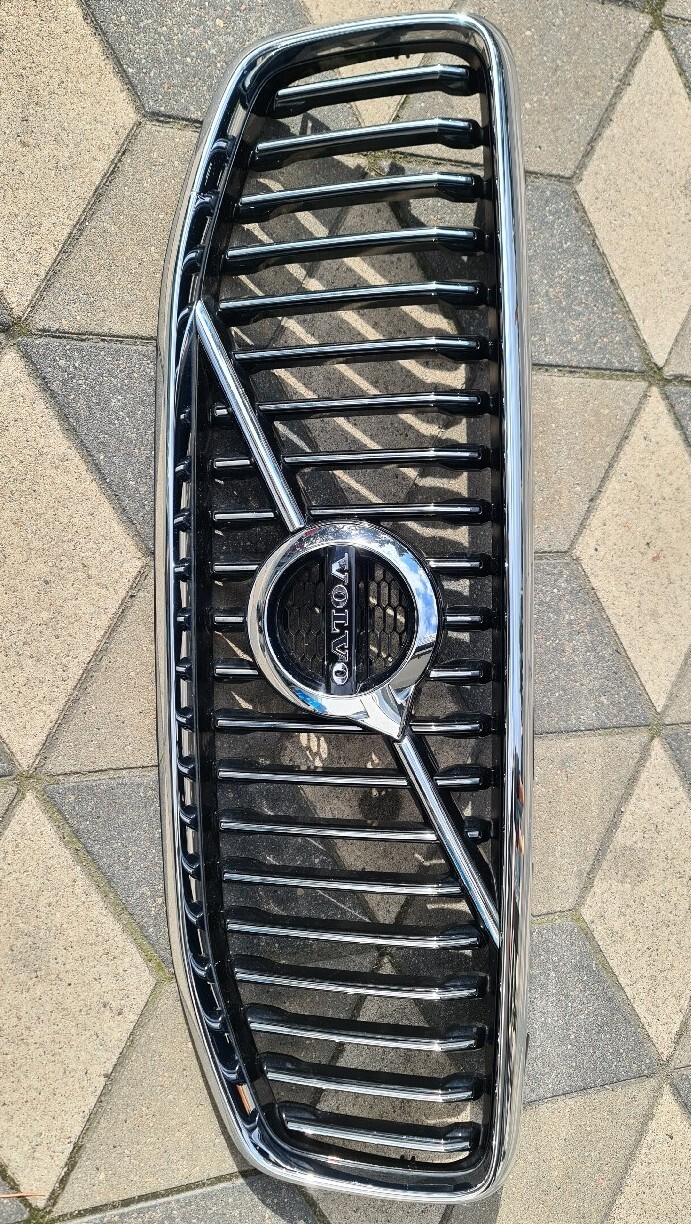 Volvo XC60 II grill atrapa OE 31425535 31425539 | Grudziądz | Kup teraz ...