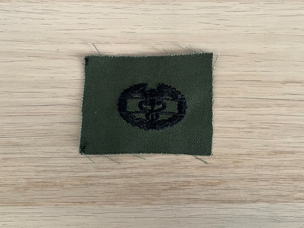 US Army - Combat Medical Badge (CMB) (OD Subdued) | Poznań | Kup teraz ... US Army - Combat Medical Badge (CMB) (OD Subdued) | Poznań | Kup teraz ...