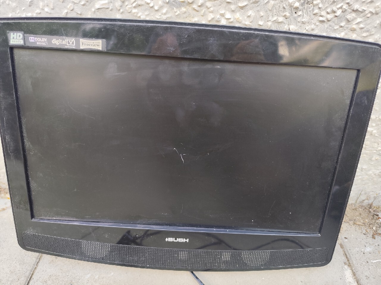 BUSH TV LCD 19 zM wbudowanym odtwarzaczem DVD | Piastów | Kup teraz na ...