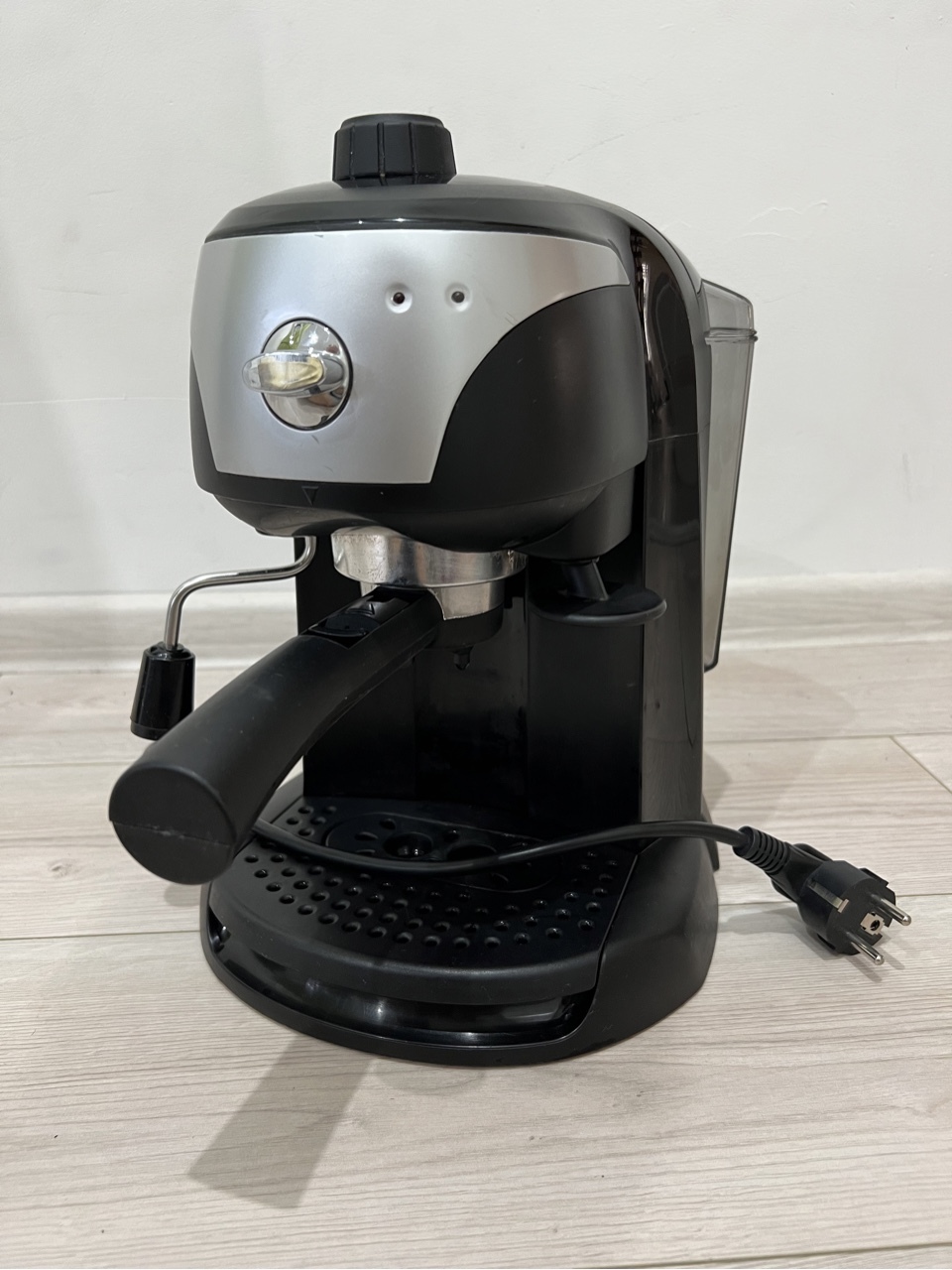 De’Longhi EC220 CD EC220 ekspres kolbowy | Wisznia Mała | Kup teraz na ...