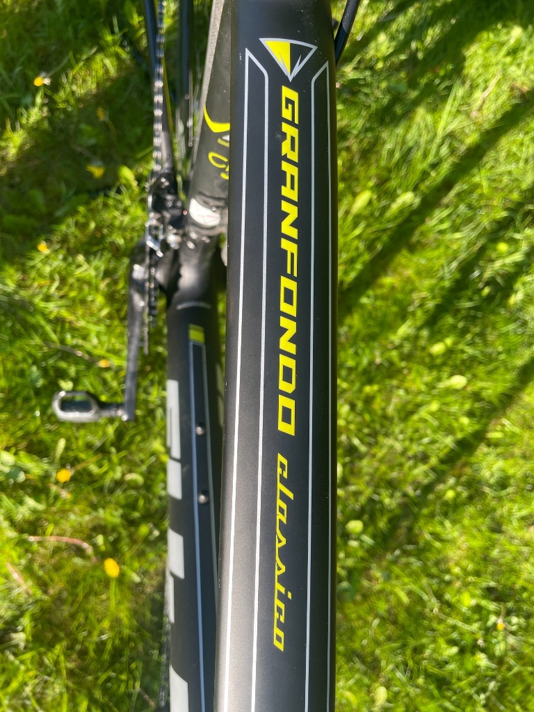 Rower szosowy carbon/Shimano 105 - Fuji Gran Fondo | Dołuje | Kup teraz ...