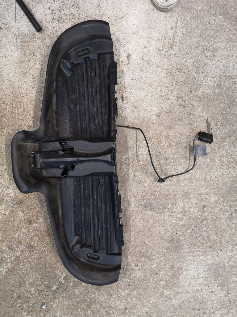 Wlot kierownica żaluza powietrza BMW 51647174450 | Garwolin | Kup teraz ...