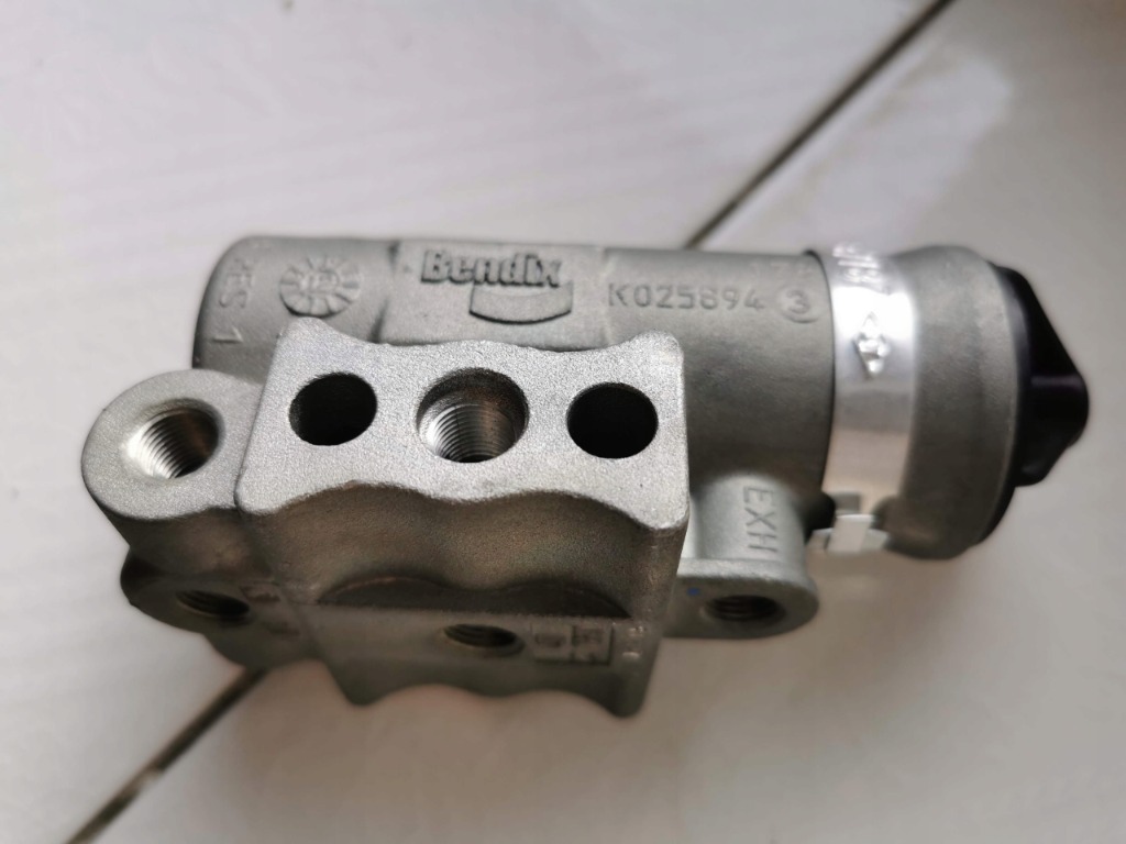 Regulator powietrza CAT Caterpillar 2057187 | Balice | Kup teraz na ...