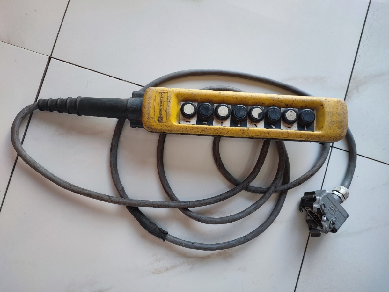 Kaseta sterownicza Telemecanique XACA08 | Grębocin | Ogłoszenie na ...