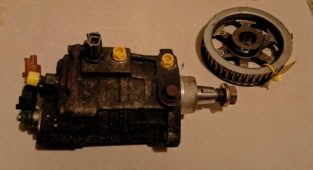 Pompa wtryskowa Toyota Corolla E11 2 0 D4D 2210027010 | Kramsk | Kup ...