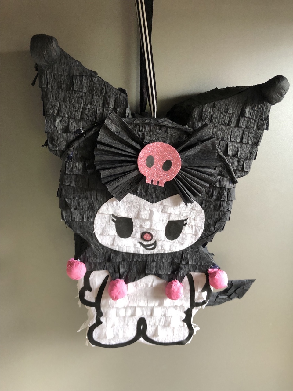 Piniata kuromi sanrio pinata cała postać ok42cm z kijem | Środa ...
