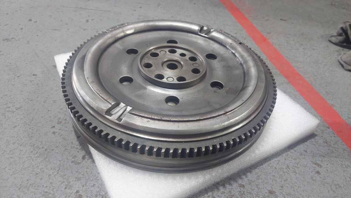 Dwumasa Koło zamachowe Dwumasowe Hyundai Santa Fe | Oleśnica | Kup ...