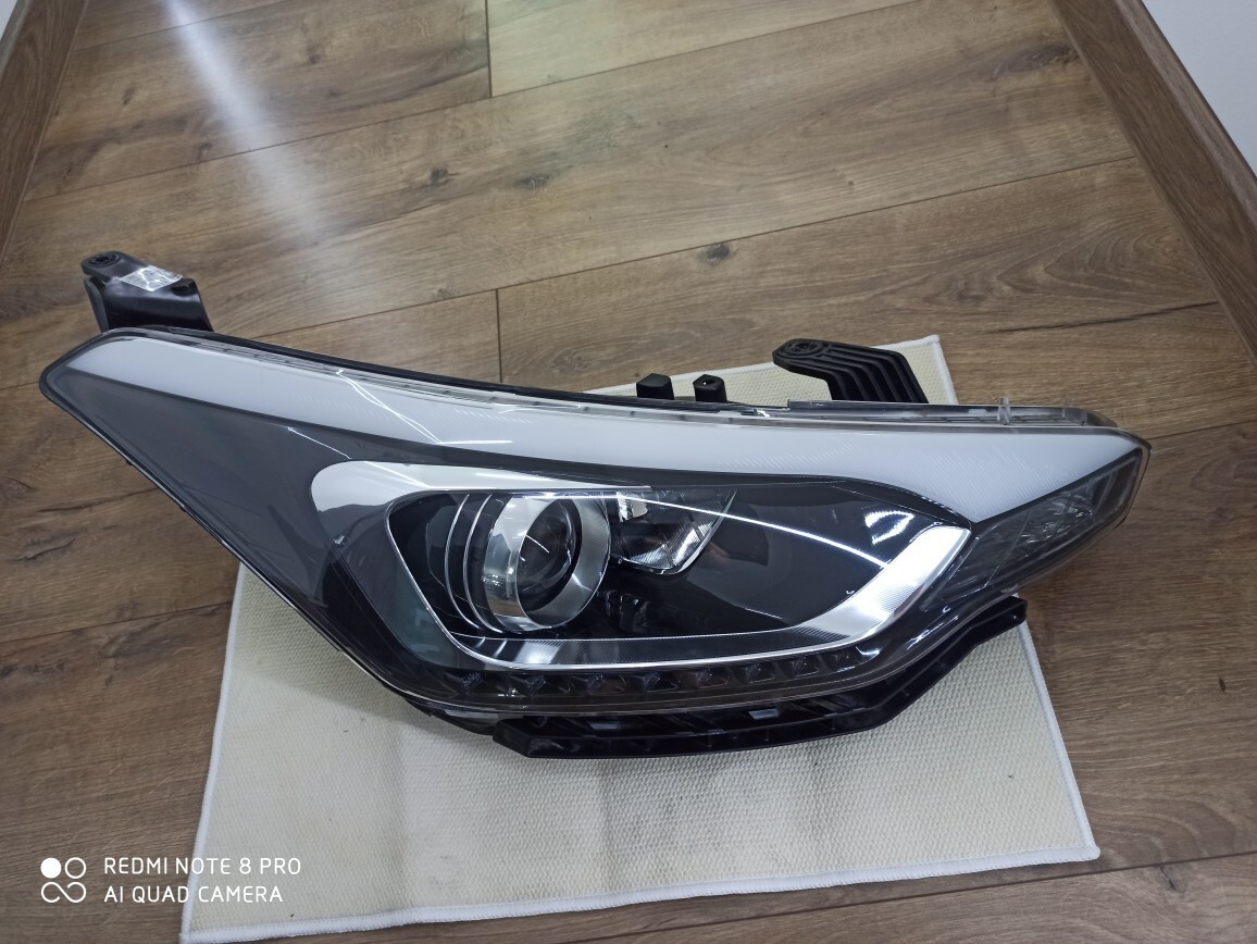 Hyundai i20 prawy reflektor leed led 92102-c8200 | Piece | Kup teraz na ...
