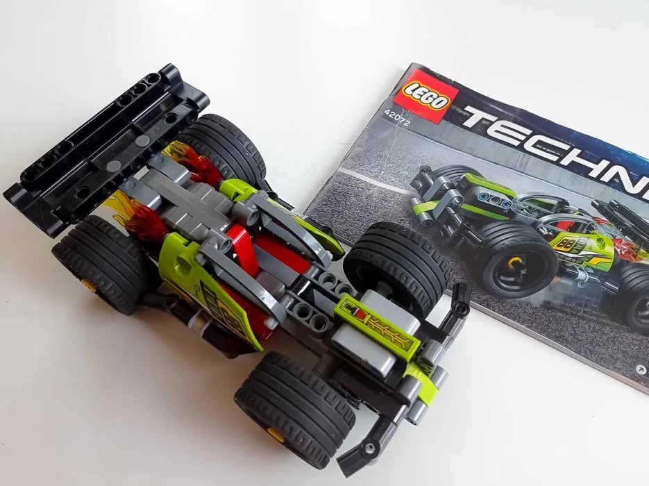 LEGO Technic 42072 - żółta wyścigówka. Napęd. | Warszawa | Licytacja na ...