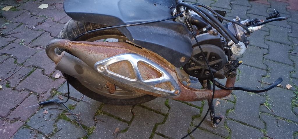 Silnik Aprilia Sr 50 silnik Piaggio | Nałęczów | Ogłoszenie na Allegro ...