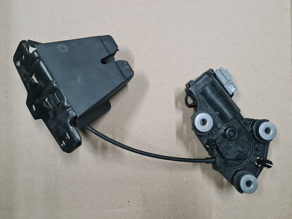 VOLVO XC40 ZAMEK KLAPY BAGAŻNIKA | Pruszków | Kup teraz na Allegro Lokalnie