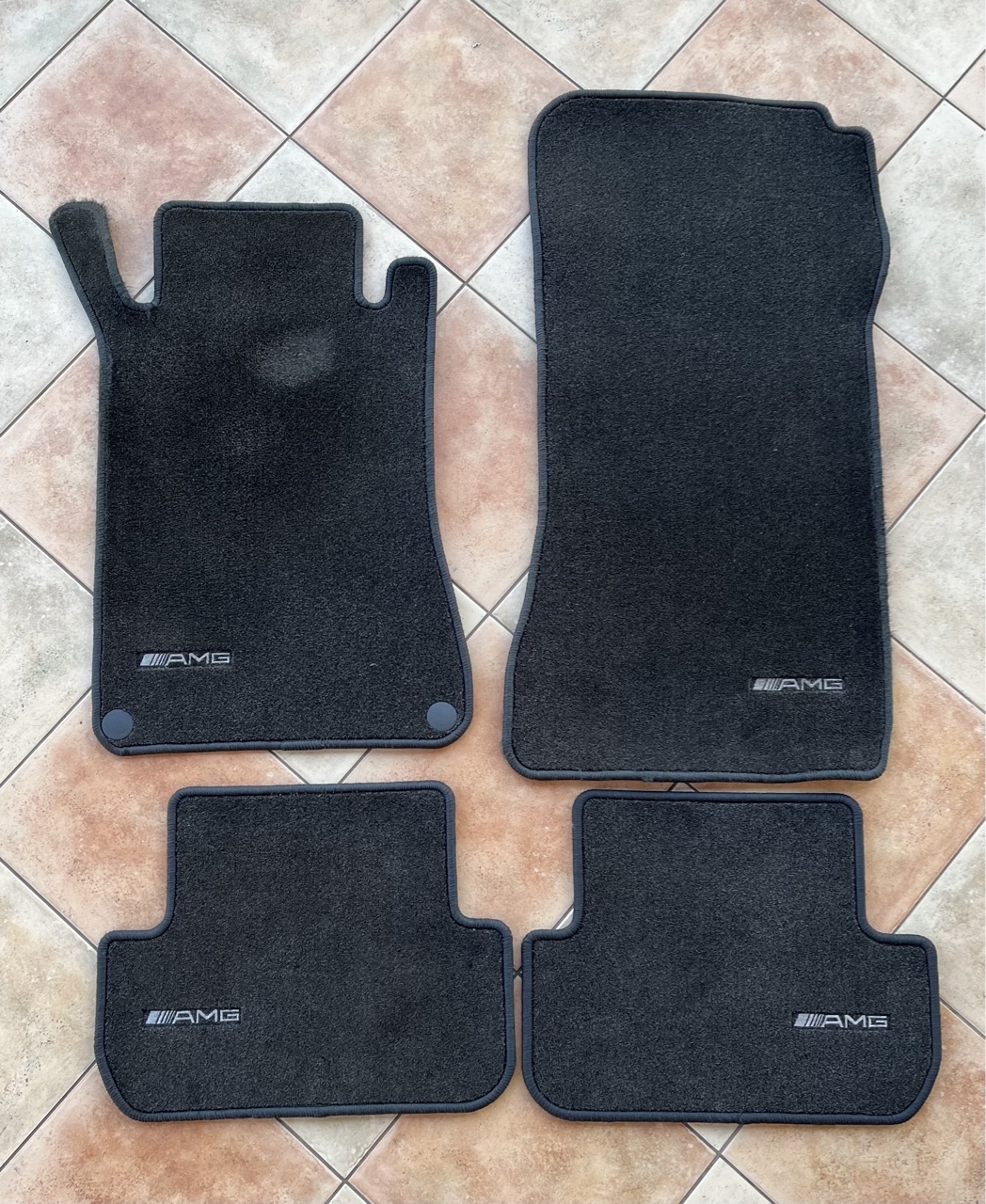 Dywaniki Mercedes-Benz CLK W209 C209 AMG | Kielce | Kup teraz na ...