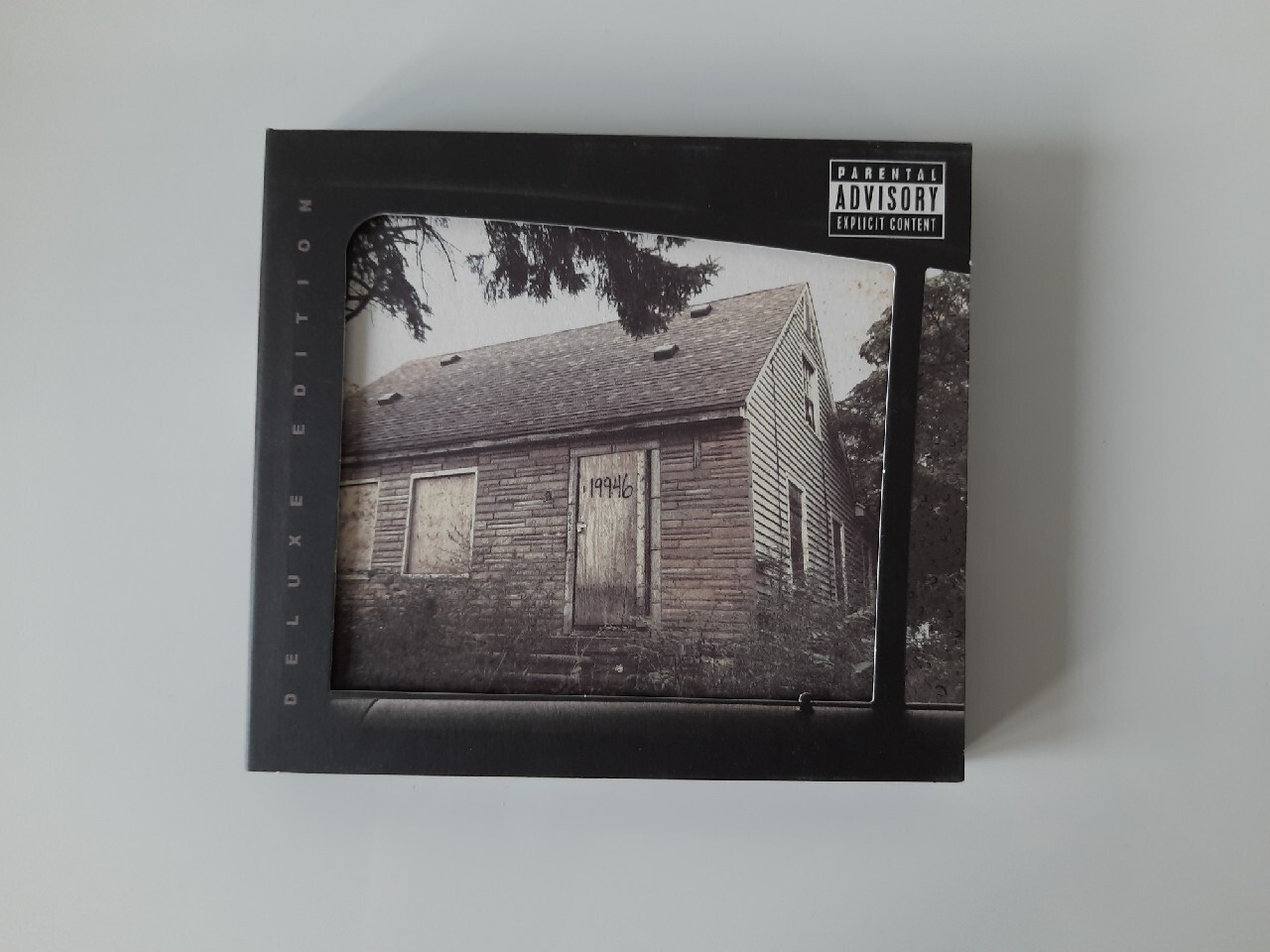 The Marshall Mathers Lp 2 Deluxe Album Cover