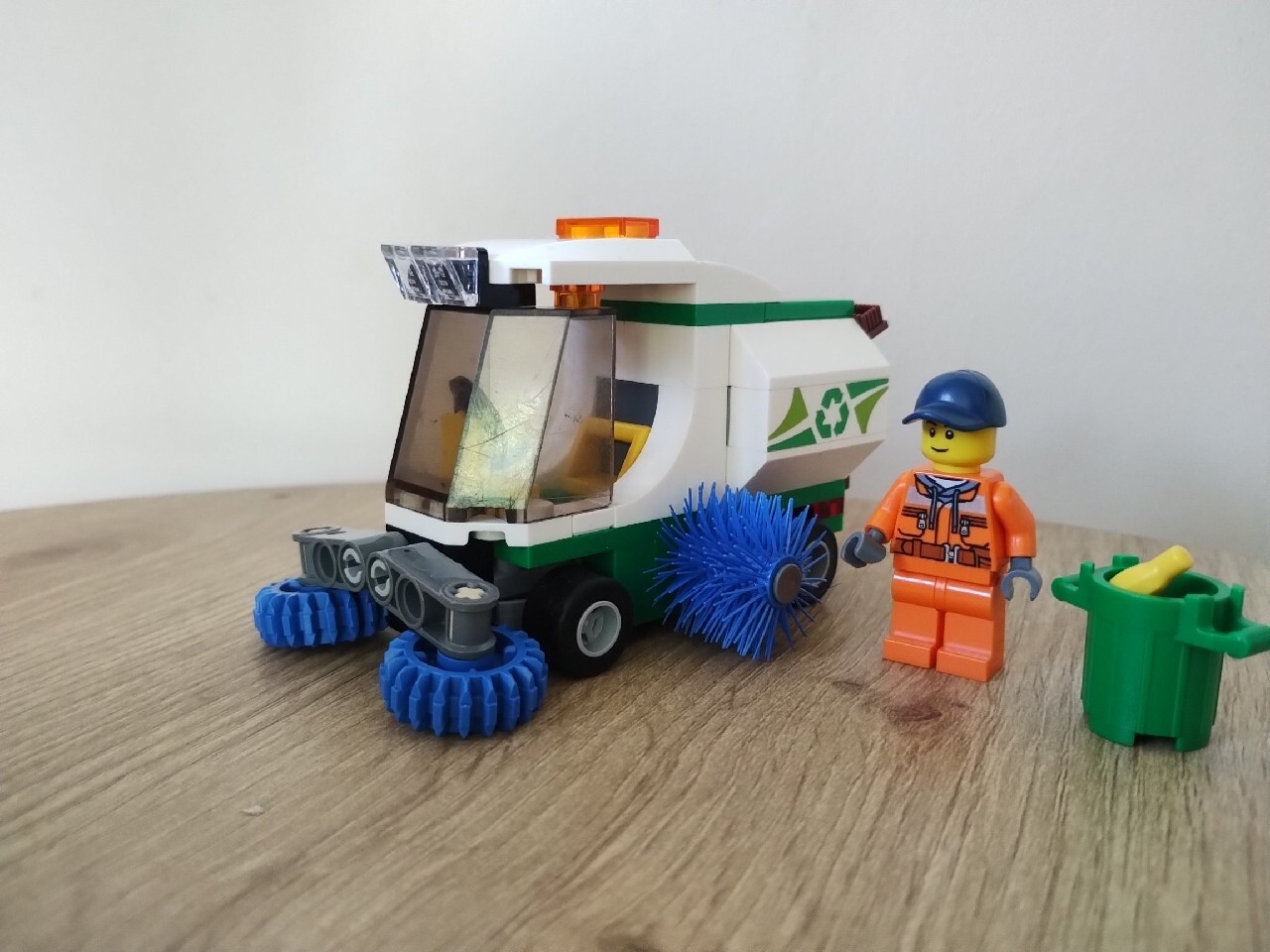LEGO 60249 city zamiatarka ulic | Bielsko-Biała | Kup teraz na Allegro ...