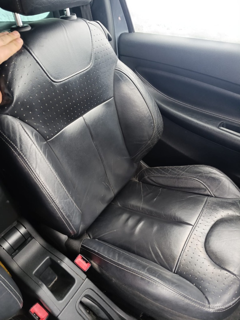 Fotele boczki Tapicerka skórzana Citroen DS3 2010 rok wersja europejska ...