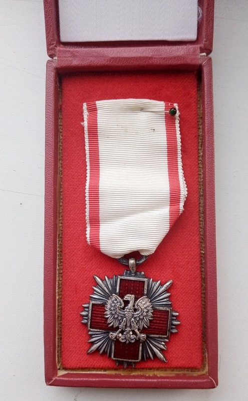 Czerwony Krzyż PCK Medal Odznaczenie prl | Opole | Kup teraz na Allegro Lokalnie