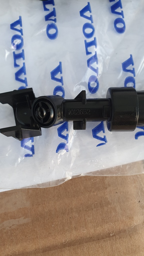 Volvo spryskiwacz lampy Lewy v70 xc70 s80 31294174 | Skwierzyna | Kup ...