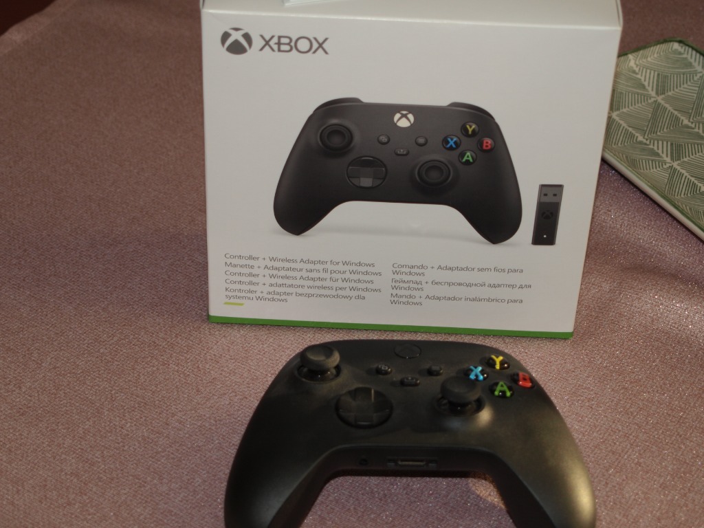 Pad do Xboxa Series X S z adapterem do komputera | Łódź | Kup teraz na ...