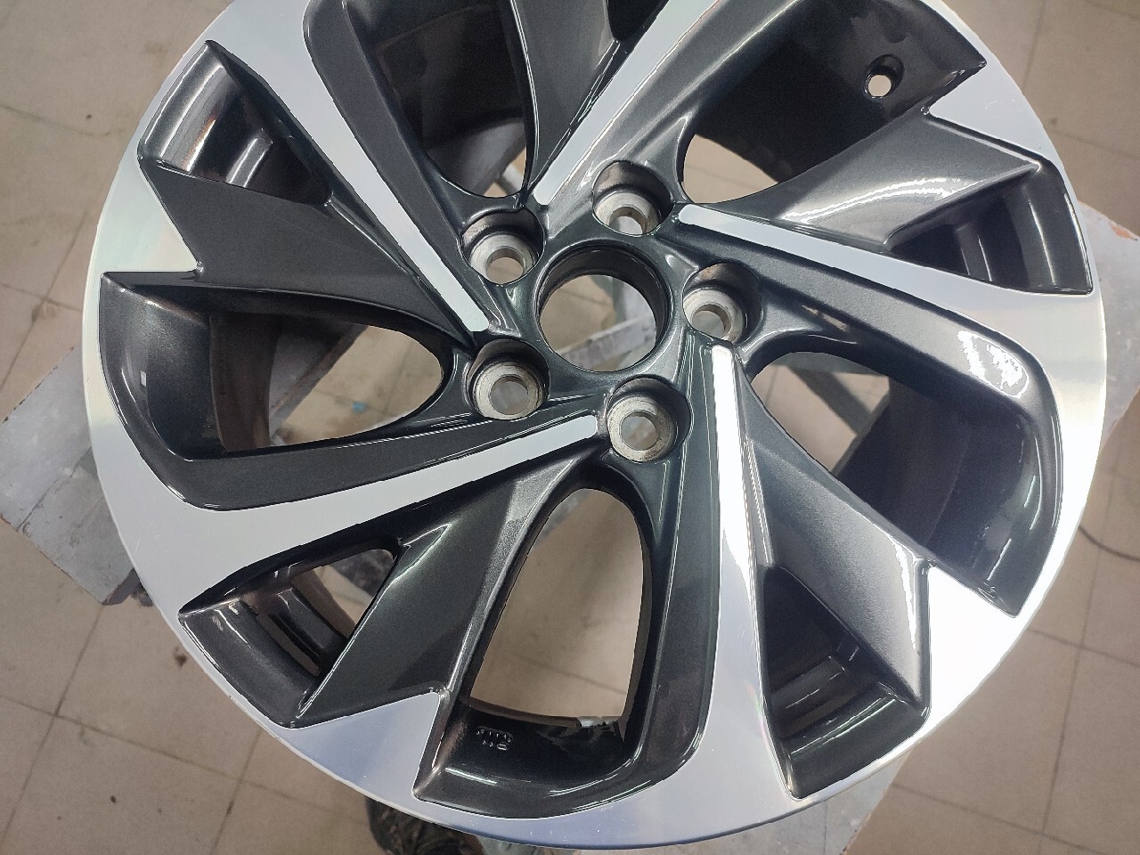 Felga aluminiowa Toyota OE 42611-02L90 7.0" x 17" | Węgrów | Kup teraz ...