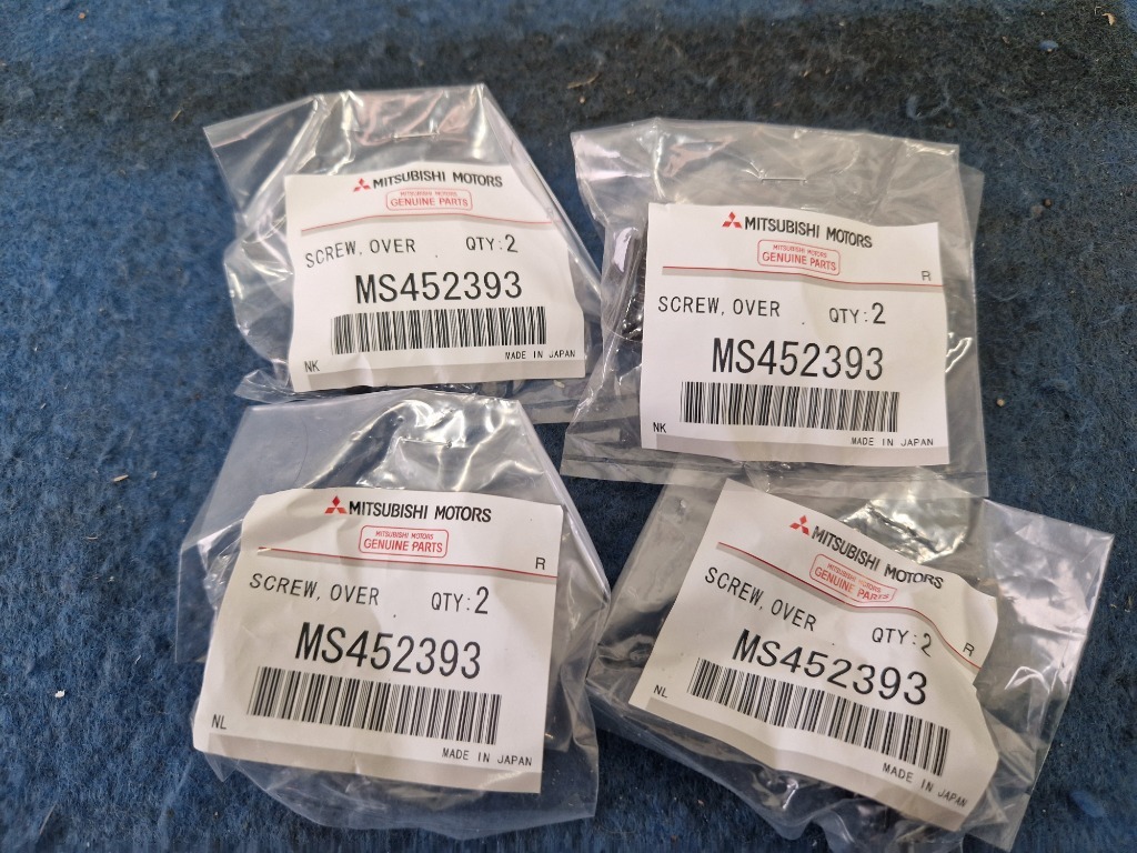 Wkręt śruba zderzaka przód Mitsubishi EVO MS452393 | Mysłowice | Kup ...