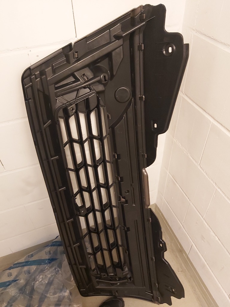 IVECO DAILY 2012-2014 NOWA ATRAPA GRILL | Warszawa | Kup teraz na ...