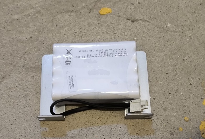 Akumulator GEZE 24v | Sanok | Kup teraz na Allegro Lokalnie