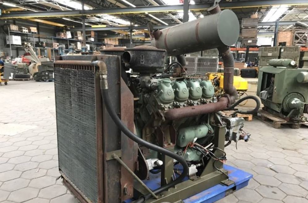 Silnik Mercedes OM422 191 kW pompy hydrauliczne | CZERNICHÓW ...