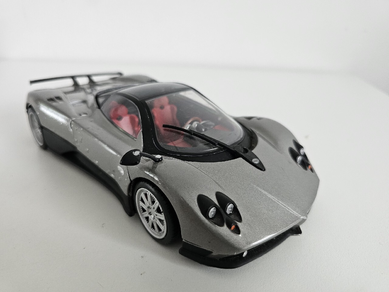 Pagani Zonda F2005 silver Almost Real 1:18 | zamość | Kup teraz na ...