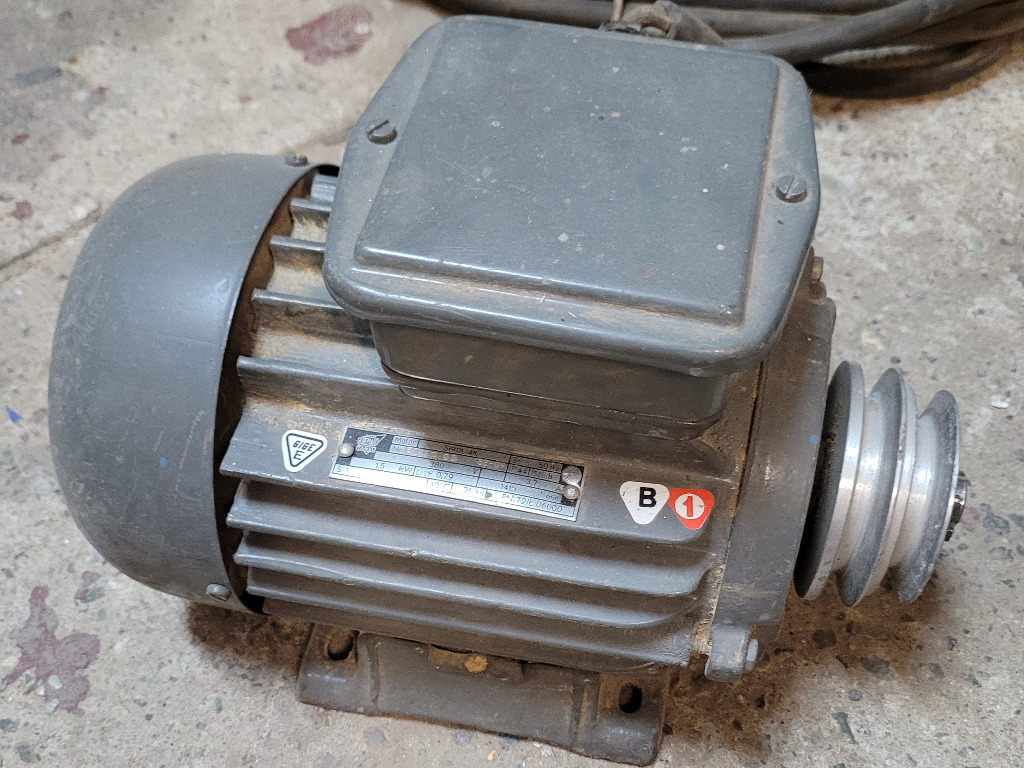 Silnik elektryczny Tamel 1 5kW 3fazowy | Węgrzce | Kup teraz na Allegro Lokalnie