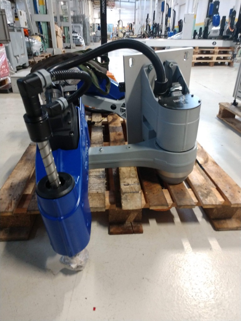 Robot przemysłowy Staubli TS80 + CS8c | Kraków | Ogłoszenie na Allegro ...