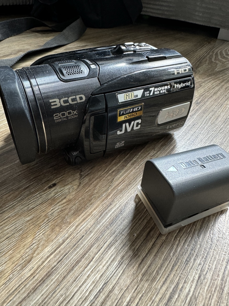 Kamera JVC GZHD3F 3ccd Full HD dysk 60gb | Warszawa | Kup teraz na ...